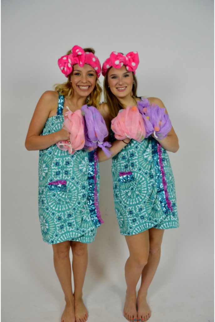 SPLISH SPLASH BATH SET - SOLD AS A SET OF 38 - The Costume Closet